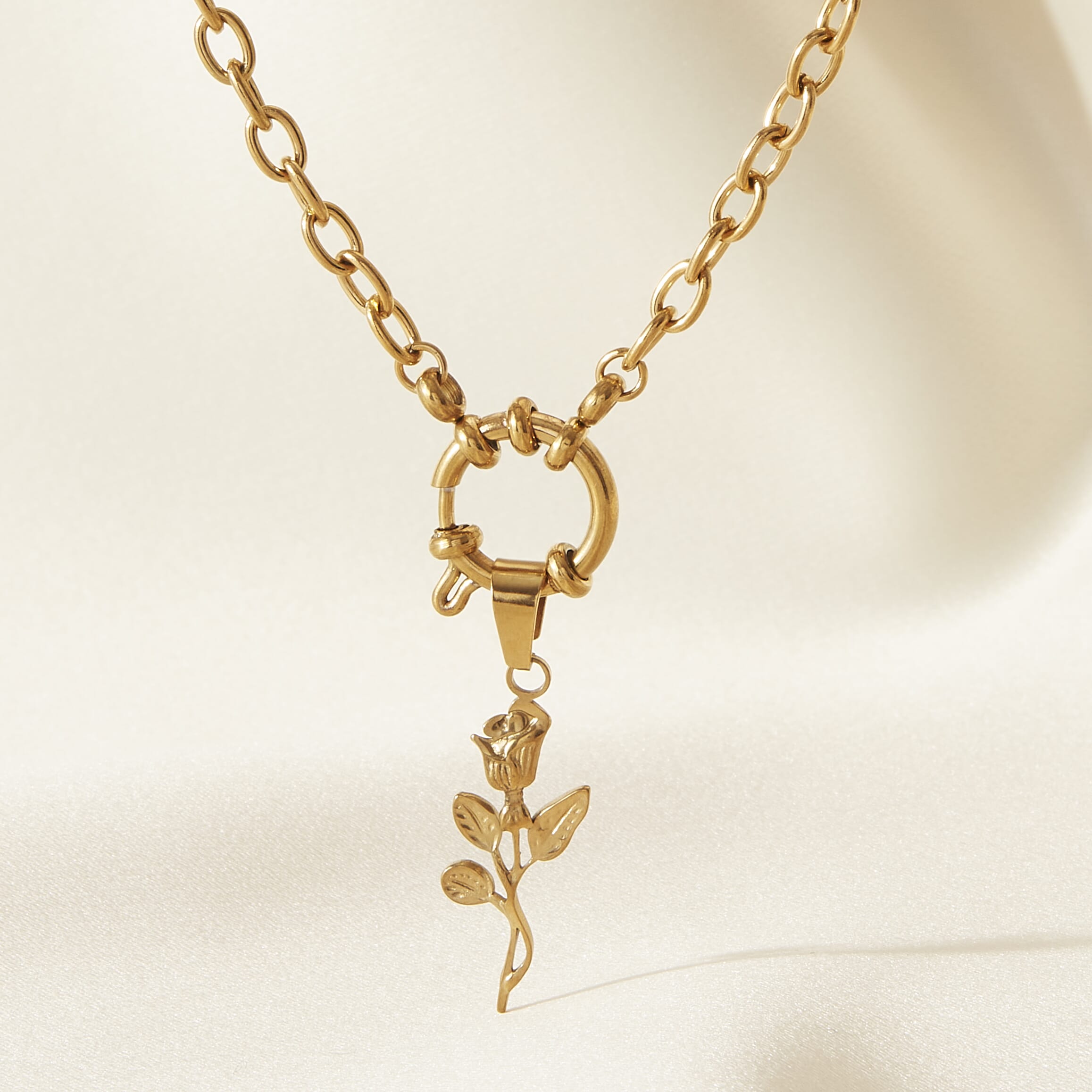 Rose Necklace Gold - Soul Analyse